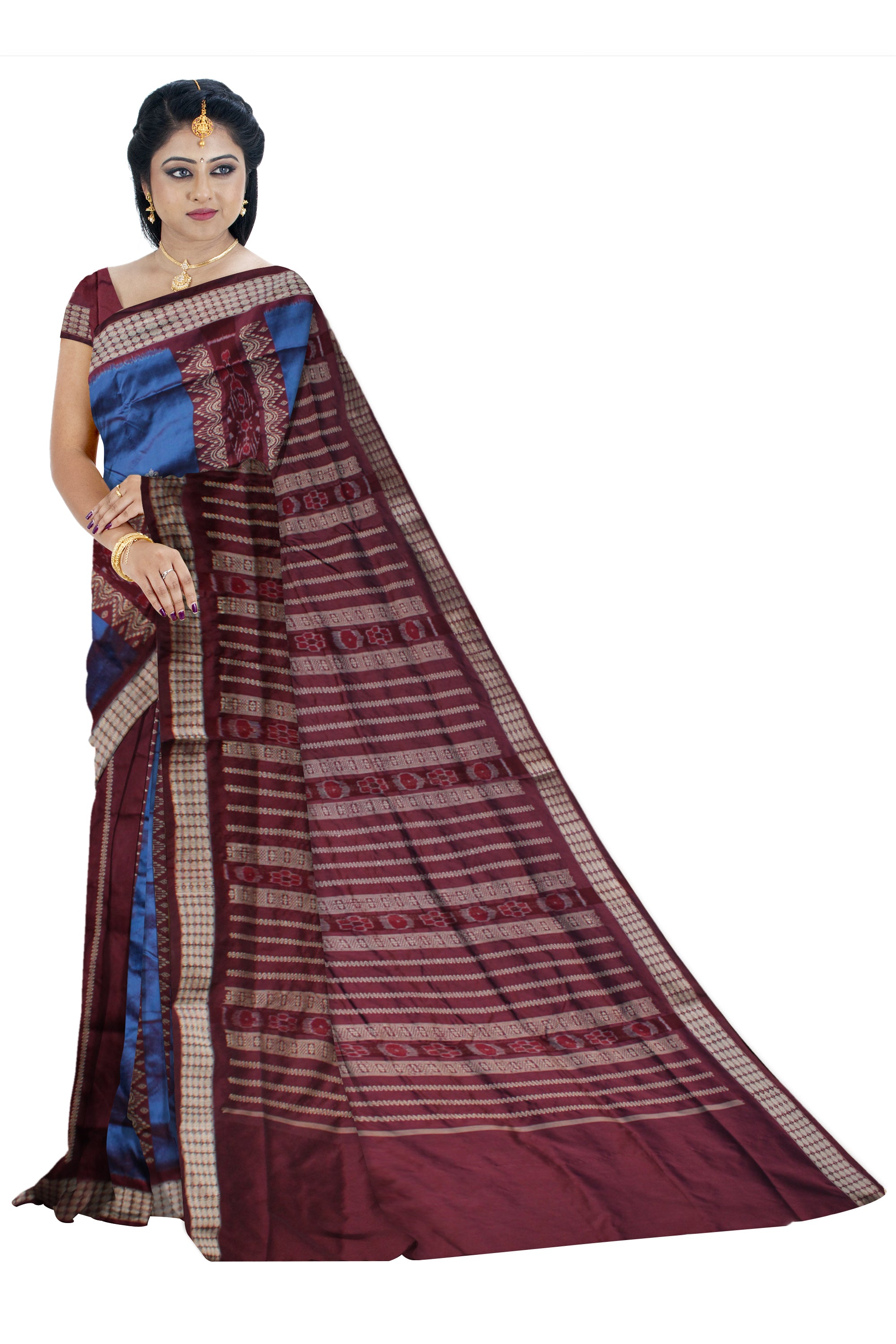 Blue and coffee color Patli Pata saree.