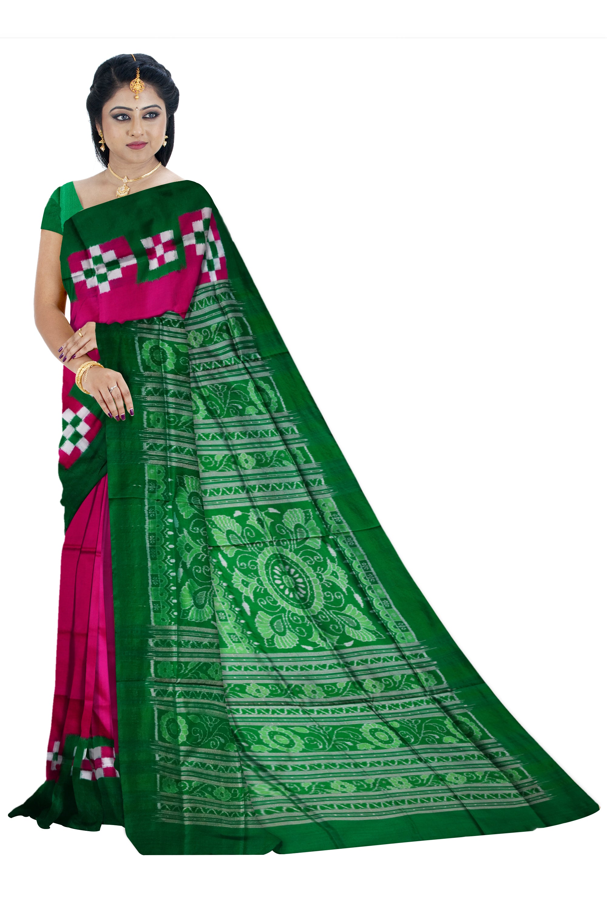 Plain border dhadi pasapali pure pata saree is pink and green color.